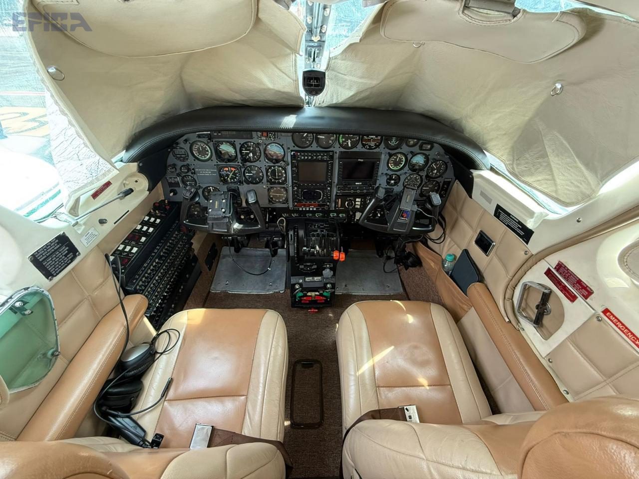 Cessna T303 Crusader HK 1983 - Aviation Epica